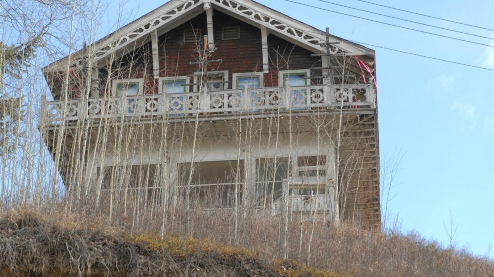 Edelweiss Swiss Village | Tourism Golden